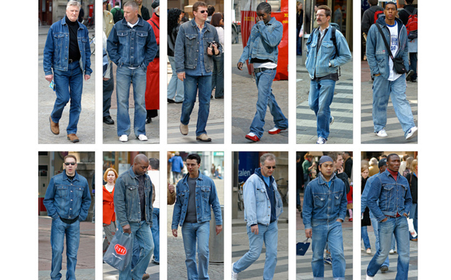Photographer Captures People Wearing Similar Outfits on the Same Day