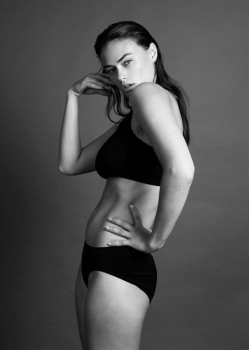 Is Myla Dalbesio 'Plus Sized'? Is Myla Dalbesio 'Plus Sized'?